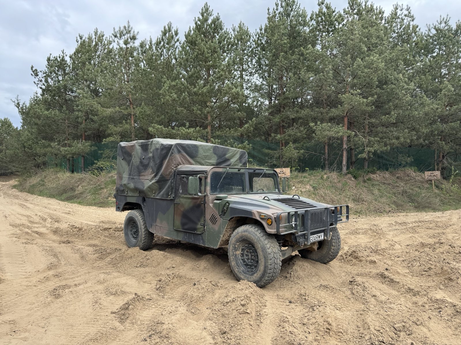 Vairuok šarvuotį FV432, Humvee M998, Chevrolet M1008 - tankodromas.lt